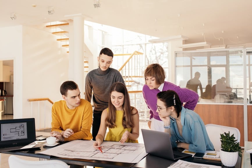 How to Navigate Office Politics No Matter Where You Work